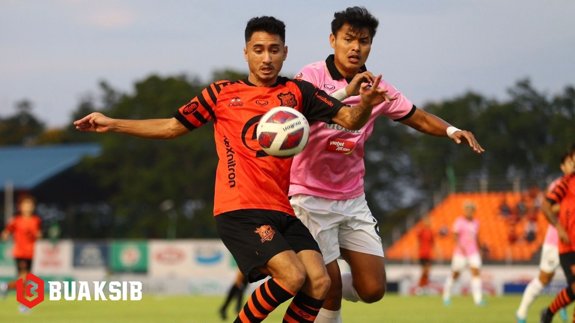 ประจวบรัวแซงเชียงใหม่ 2-1 จี้ โซนปลอดภัย แต้มเดียว