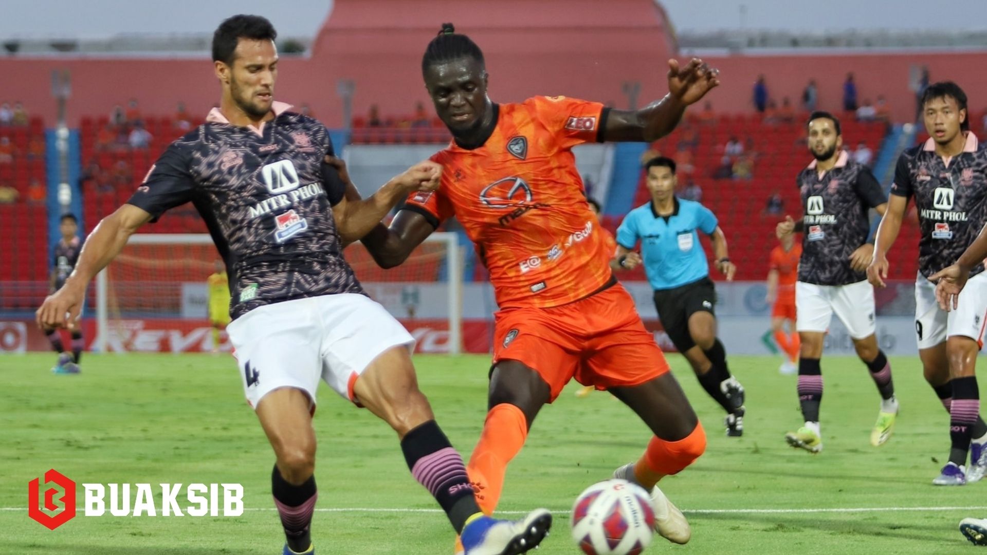 โคราชปลดล็อค เชือด ราชบุรี 1-0 ขยับหนีโซนแดง