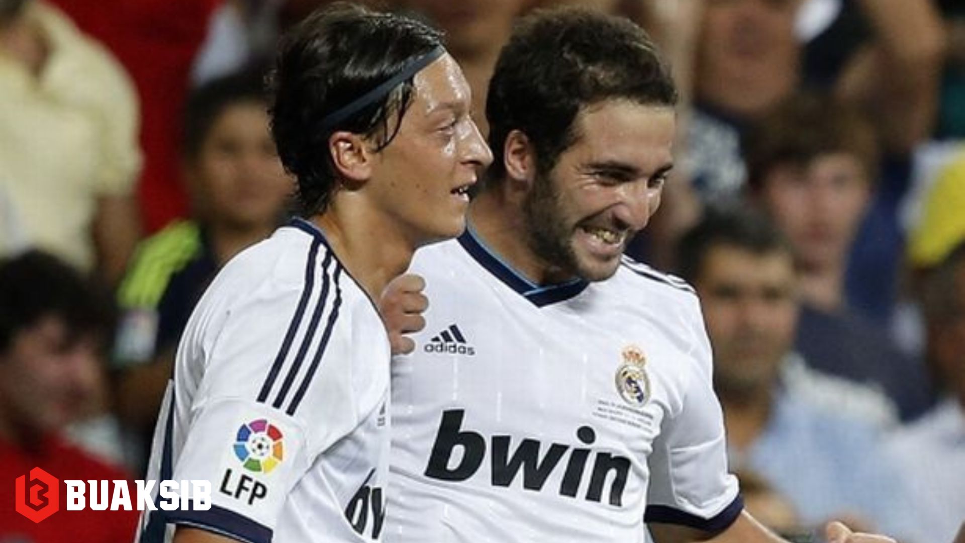 เคือง! "อิกวาอิน" งอน อาร์เซนอล ซื้อ โอซิล แต่ปฏิเสธตน - Buaksib