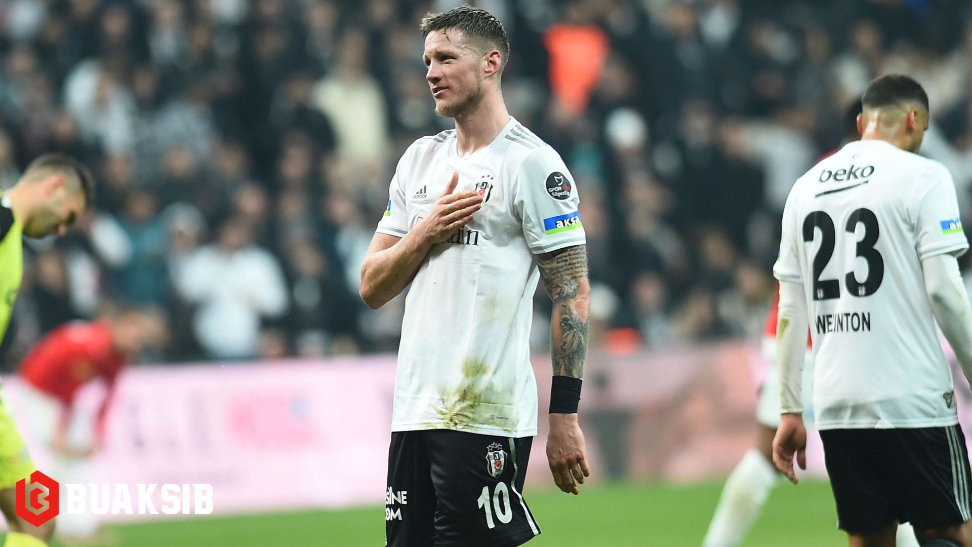 ไม่น่าพลาด! ผี ควัก 3 ล้านยูโร ยืม "วูท์ เวกฮอร์สต์" - Buaksib