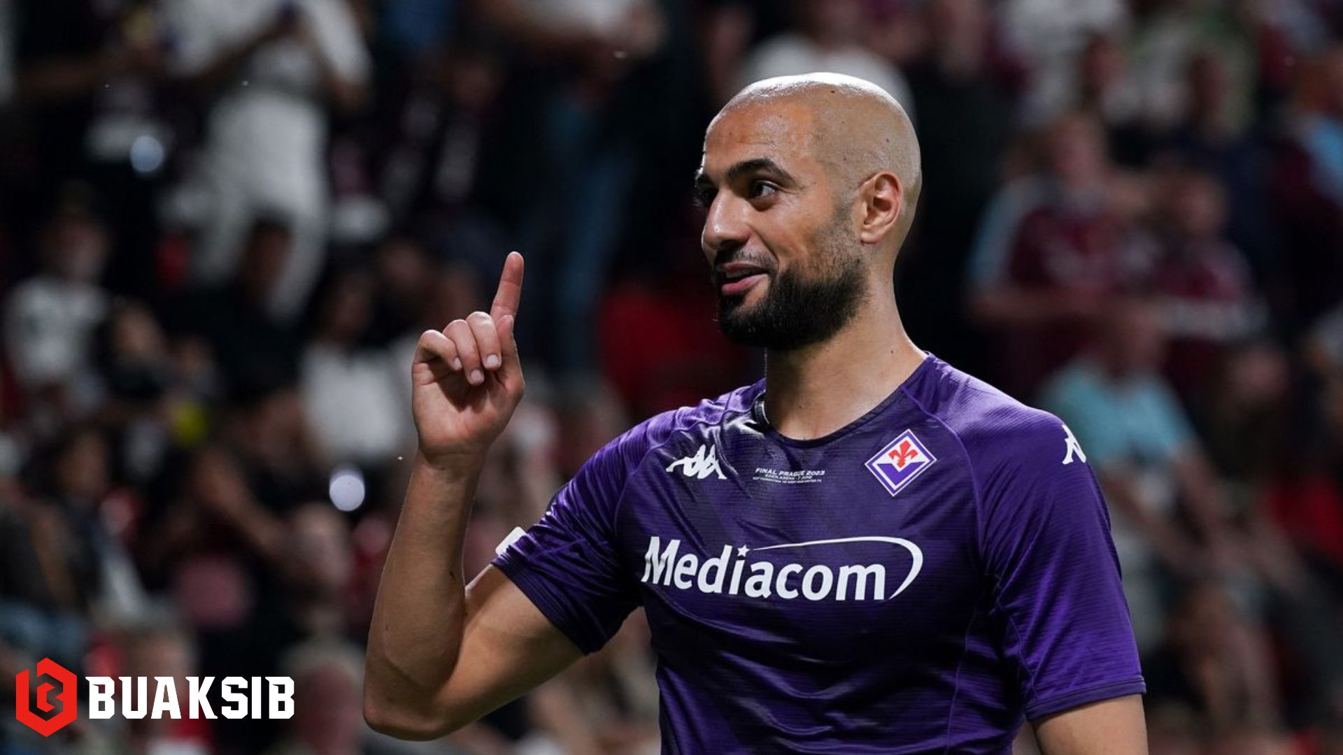 ผี จีบ "ซอฟยาน อัมราบัต" หลังปิดดีล "โอนาน่า-ฮอยลุยด์" - Buaksib