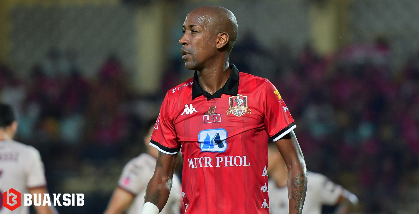 35 ยังแจ๋ว! สตีเฟน ลองจิล ทำสถิติสร้างโอกาสให้เพื่อนมากสุดในไทยลีก